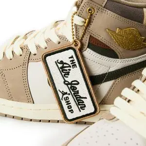 Nike High-top Casual Shoes - Nude