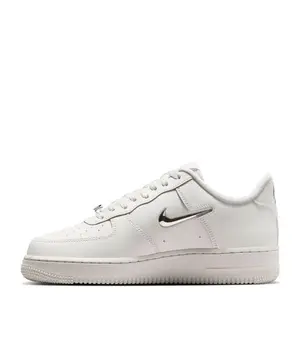 Nike Force 1 '07 Low Top Sneakers