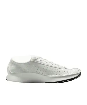 Nike Solid Color Trainers