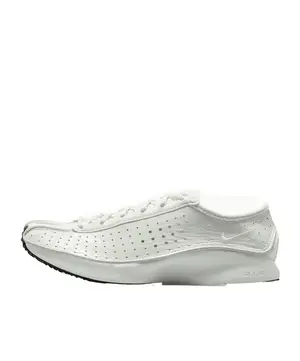 Nike Solid Color Trainers