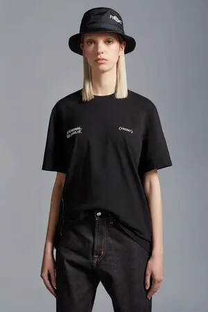 Moncler Logo Motif T-shirt