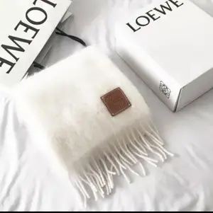 Loewe Logo Patch Fringed Scarf