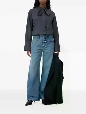 Closed Bow-tie Shirt