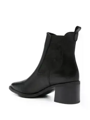 TAMARIS Pointed-toe Chelsea Boots