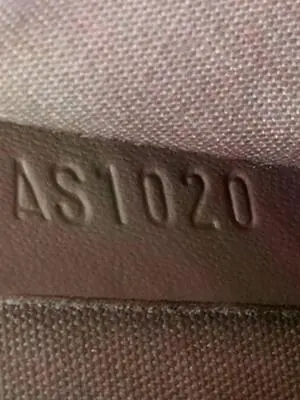 LOUIS VUITTON 2000 Biarritz Epi Shoulder Bag