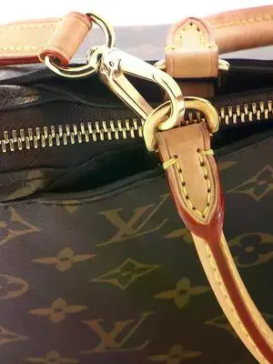 LOUIS VUITTON Petit Palais Monogram Canvas Satchel