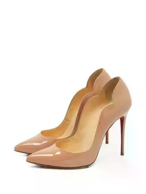 Chloé Hot Chick Patent-leather Pumps - Neutrals