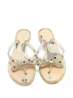 Valentino Garavani Rockstud Bow Flip Flops