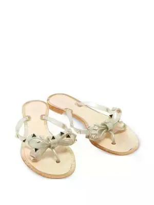 Valentino Garavani Rockstud Bow Embellished Flip Flops - Silver