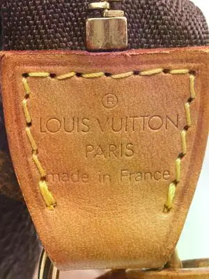 LOUIS VUITTON 1999 Monogram Pochette Accessoires Shoulder Bag