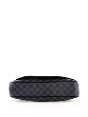 LOUIS VUITTON Damier Graphite Mm Messenger Bag