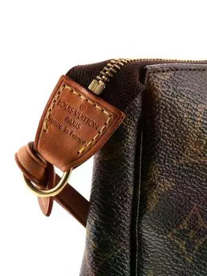 LOUIS VUITTON Pochette Accessoires Monogram Canvas Clutch Bag - Brown