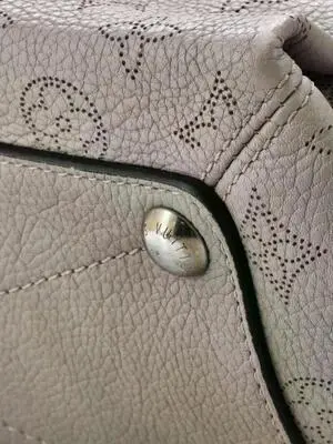 LOUIS VUITTON Babylone Handbag Mahina Leather Pm Hobo Bag - Neutrals