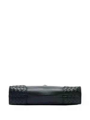 Bottega Veneta 2012-2026 Intrecciato Trimmed Nappa Slide Lock Clutch Bag - Black