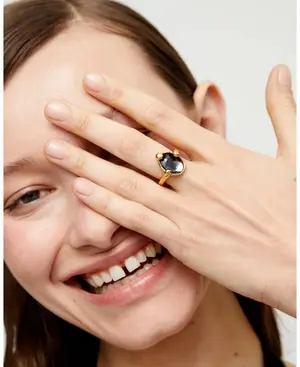 UNODE50 Plated Ring With Black Faceted Crystal