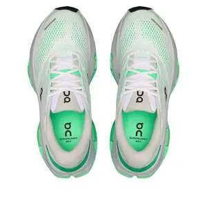 On Cloudrunner 3 Max Sneakers - White/verdite