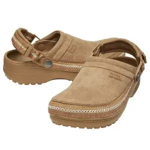 CROCS Crafted Vegan Suede Stitch Clog - Sepia