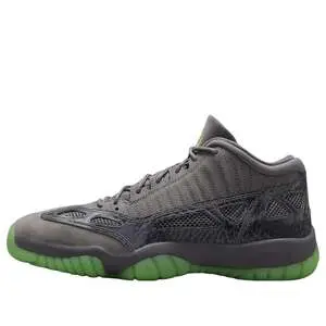 JORDAN Jordan IE Quai 54 Low Top Sneakers Green/grey