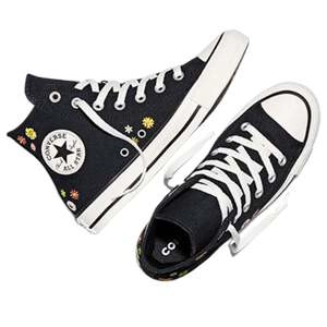 CONVERSE Chuck Taylor All Star Embroidered Florals