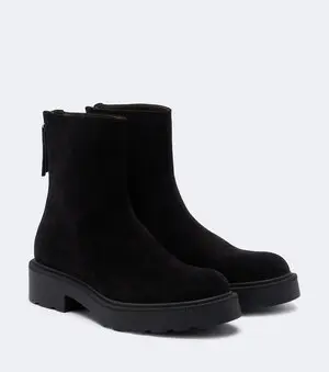 THE ROW Nobilis Suede Ankle Boots - Black