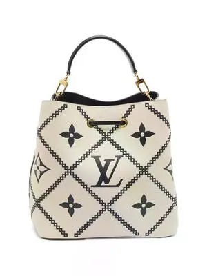 LOUIS VUITTON Mm Neonoé Monogram Empreinte Broderies Bucket Bag