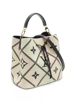 LOUIS VUITTON Mm Neonoé Monogram Empreinte Broderies Bucket Bag