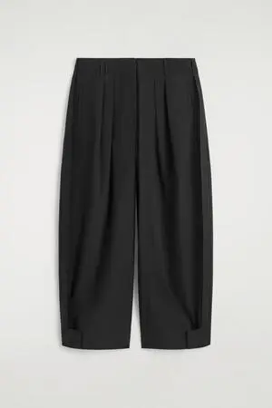 Cos Pleated Cotton Tapered Utility Pants Black