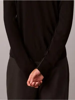 Calvin Klein Merino Wool Blend Crewneck Sweater - Black