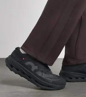 On Cloudultra 3 Trainers - Black