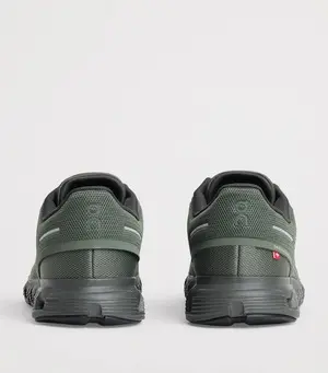 On 6 Trainers - Green