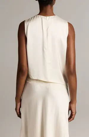 Vince Asymmetric Hem Shell With Lace - Creme