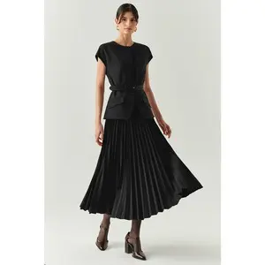 EXQUISE Jolie Midi Dress Black