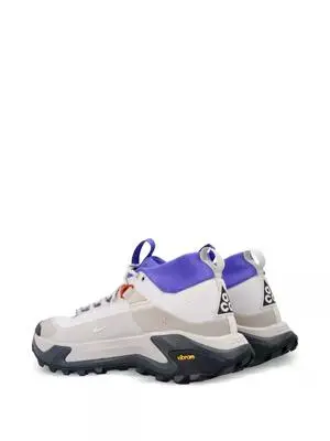 Nike Zegama Hiking Boots - White