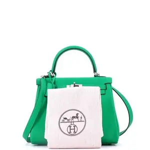 Hermès Kelly Handbag Swift With Palladium Hardware 25