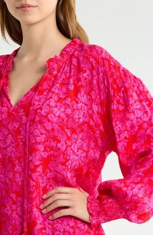 SUGARLIPS Weylin Split Neck Top