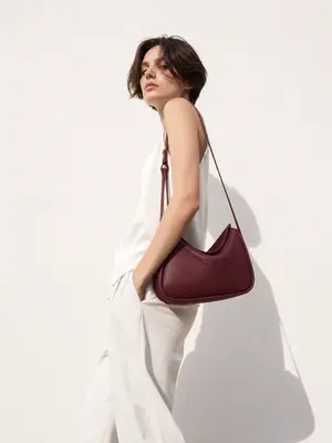 MI BOLSA LONDON Carnaby Genuine Pebble Leather Shoulder Bag