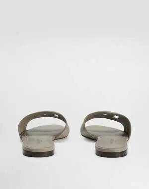 Dolce & Gabbana Calfskin Sliders With Dg Logo - Beige
