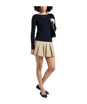 MAXCO. Minimalist Solid-color Knit Top