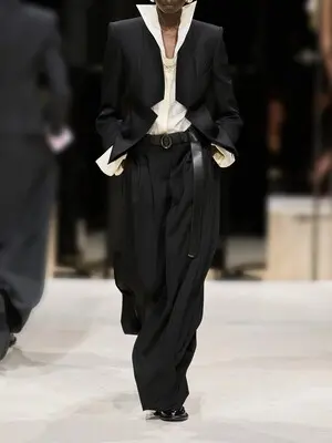 Givenchy Reverse Lapel Wool Grain De Poudre Jacket - Black