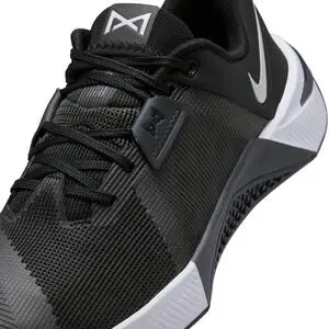 Nike Simple Training Shoes