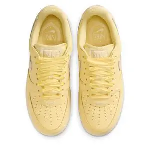Nike Thick-soled Sports Shoes
