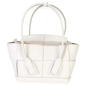 Bottega Veneta Calfskin Maxi Intrecciato Arco