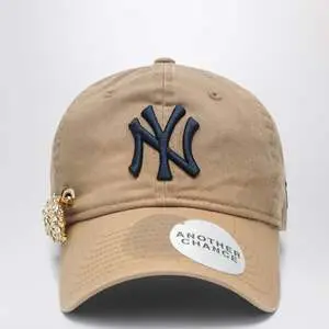 ANOTHER CHANCE New Era 9twenty 01 Cap With Pin - Beige