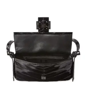 Fendi Baguette 26424 Inlaid Hagfish Leather Bag - Black