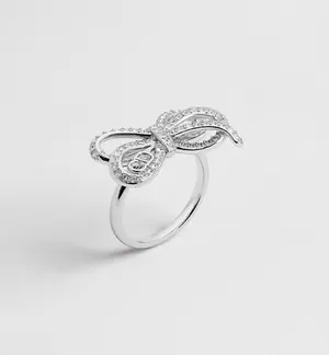 Dior Infinity Bow Ring With Crystals