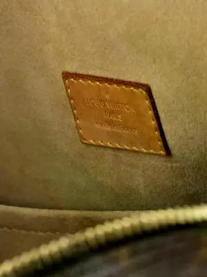 LOUIS VUITTON Manhattan Handbag Monogram Canvas Gm Satchel