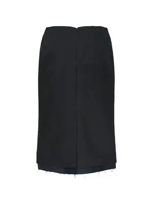 RE CODE Logo-patch Raw-edge Skirt