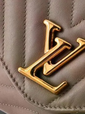 LOUIS VUITTON New Wave Chain Bag Nm Quilted Leather Pm - Neutrals