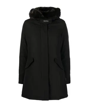 Woolrich Beaker Hooded Down Parka