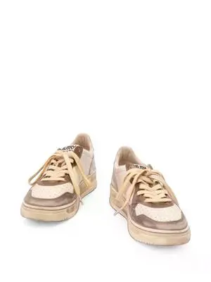 AUTRY Super Vintage Lace-up Sneakers